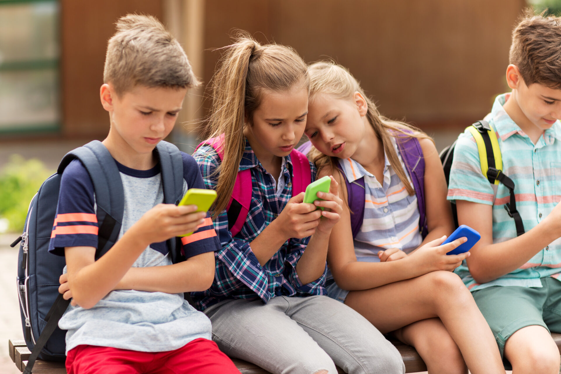 Bildschirmzeit für Kinder: Empfehlungen und Tipps je Alter